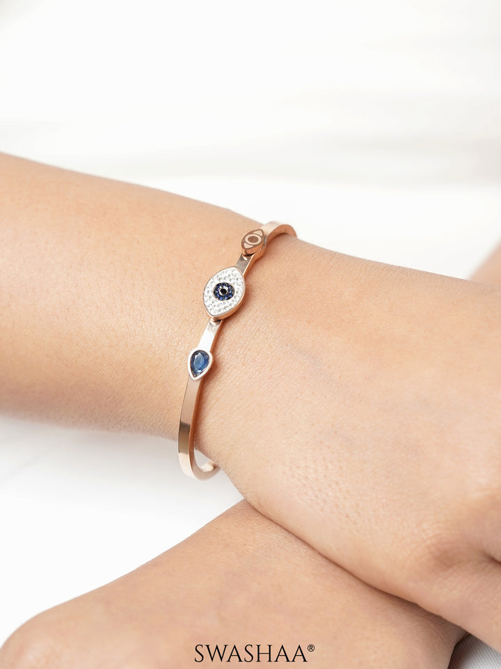 Buy Gold Bracelet for Women Online in India | Swashaa