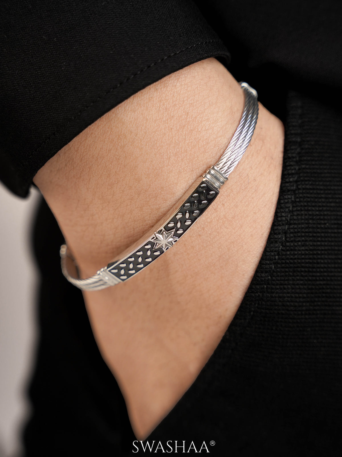 Men's Wired Bracelets – Swashaa